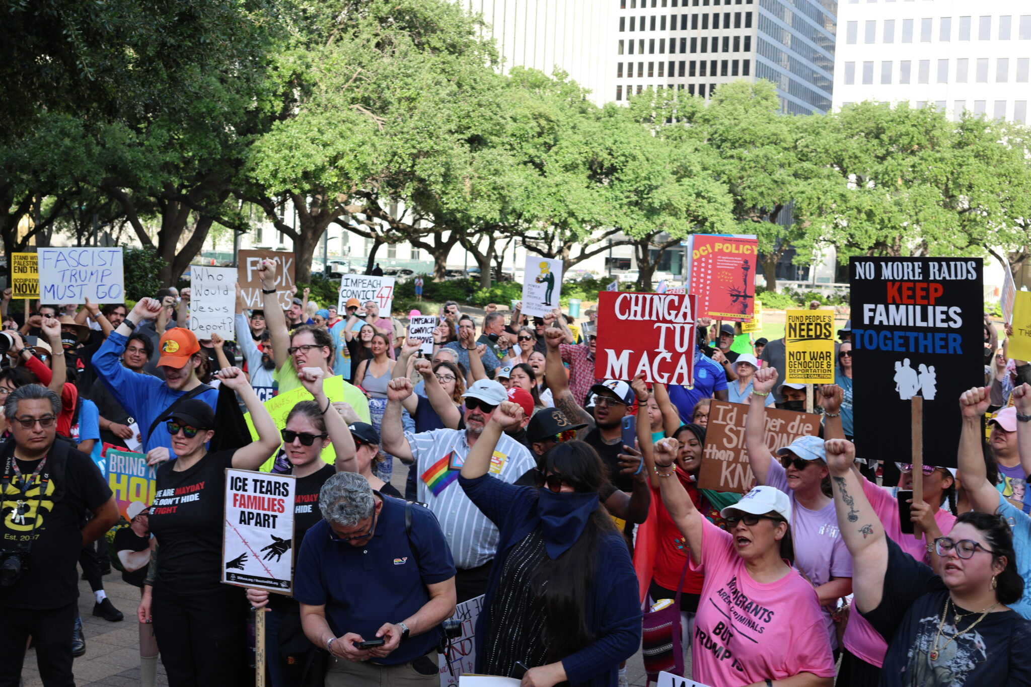 Current Campaigns – Houston Leads
